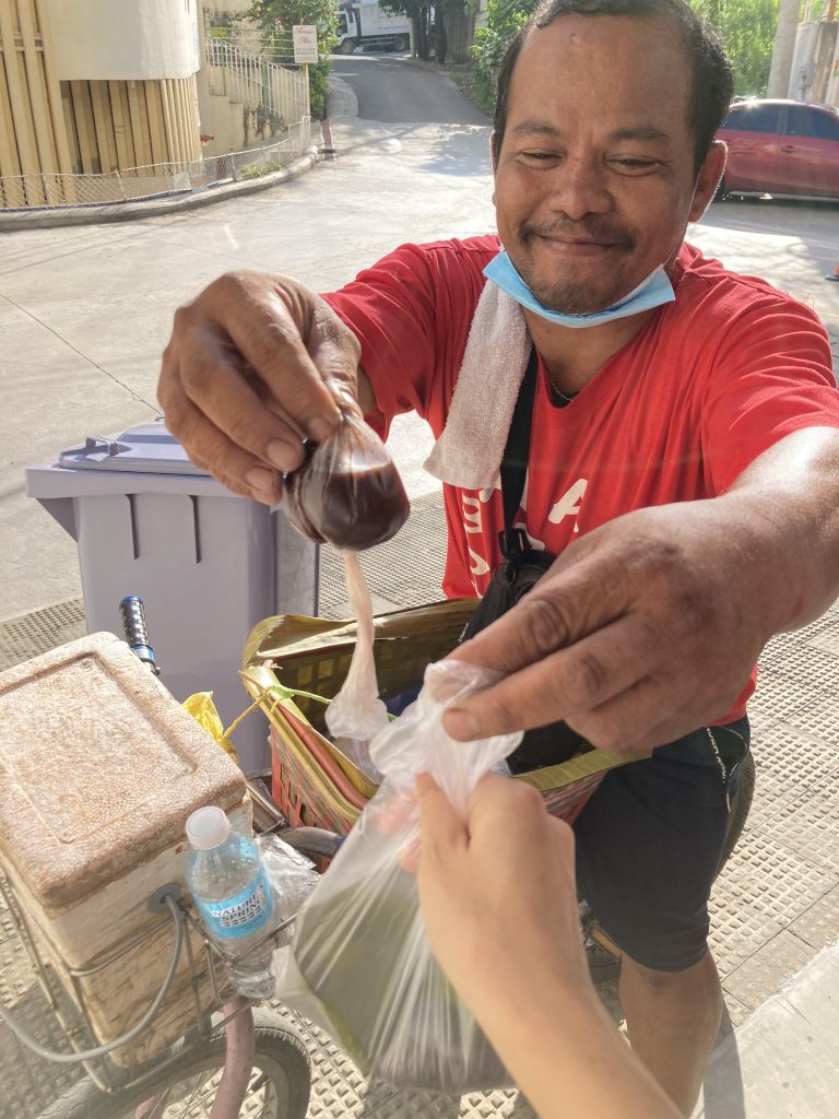 【puto & sekwate】チョコレート×もち米…!? | フィリピン留学・セブ島留学はStargate語学学校【公式】